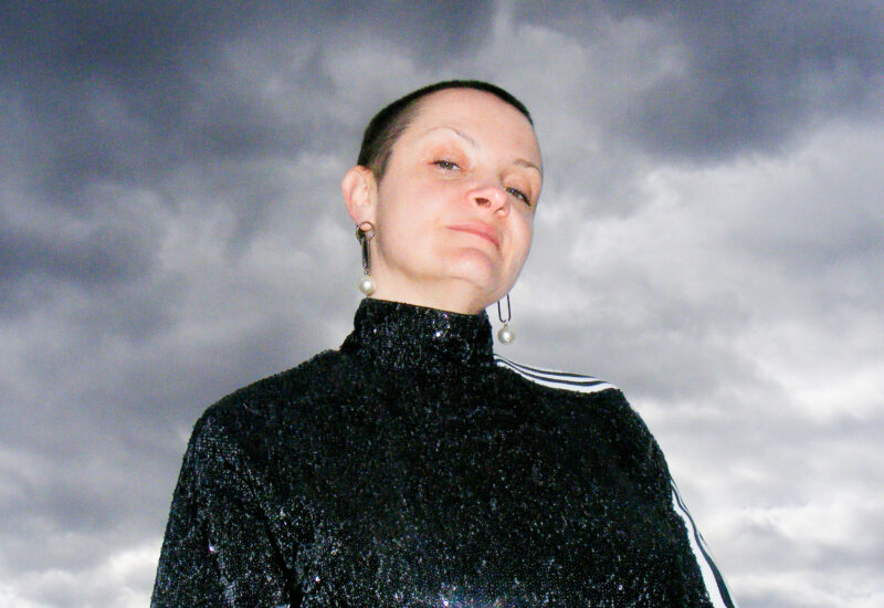 Flore Morfin- DJ, Productrice et Pionnière en Scène Bass - AADN